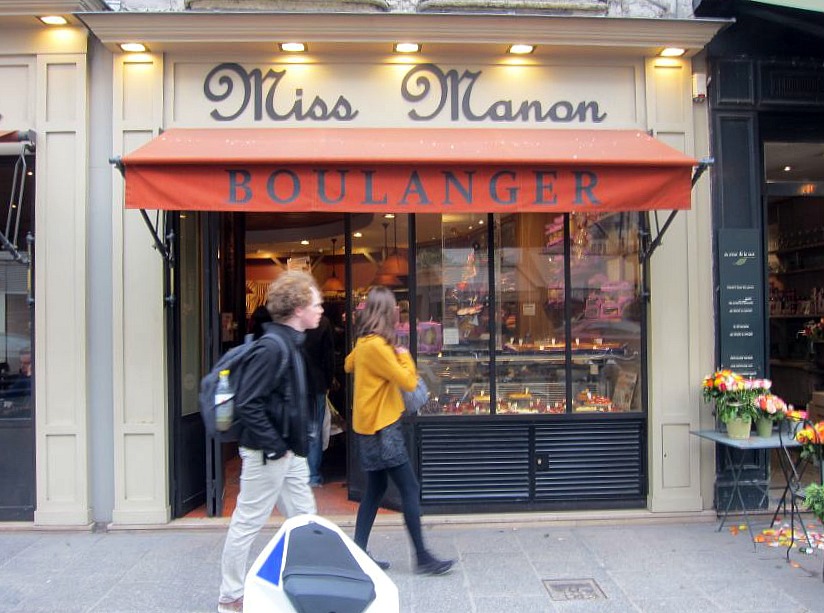 paris breakfasts: Discover Paris by Metro