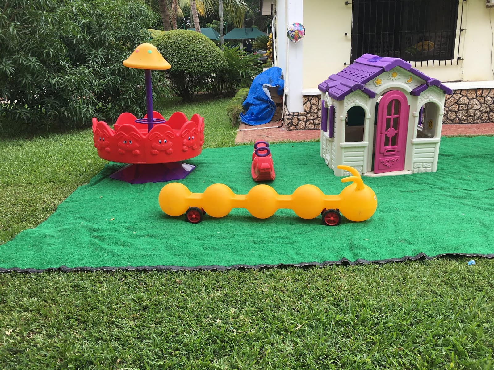 PLAYING ITEMS FOR HIRE / LOOK BOOK