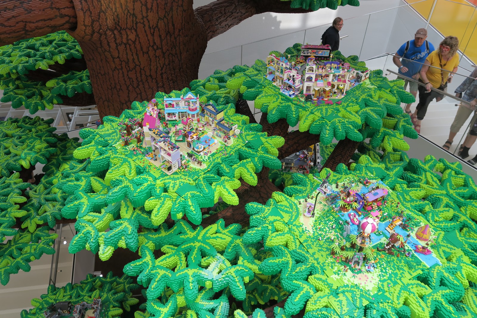 LEGO House Experience - Masterpiece Gallery & History Collection