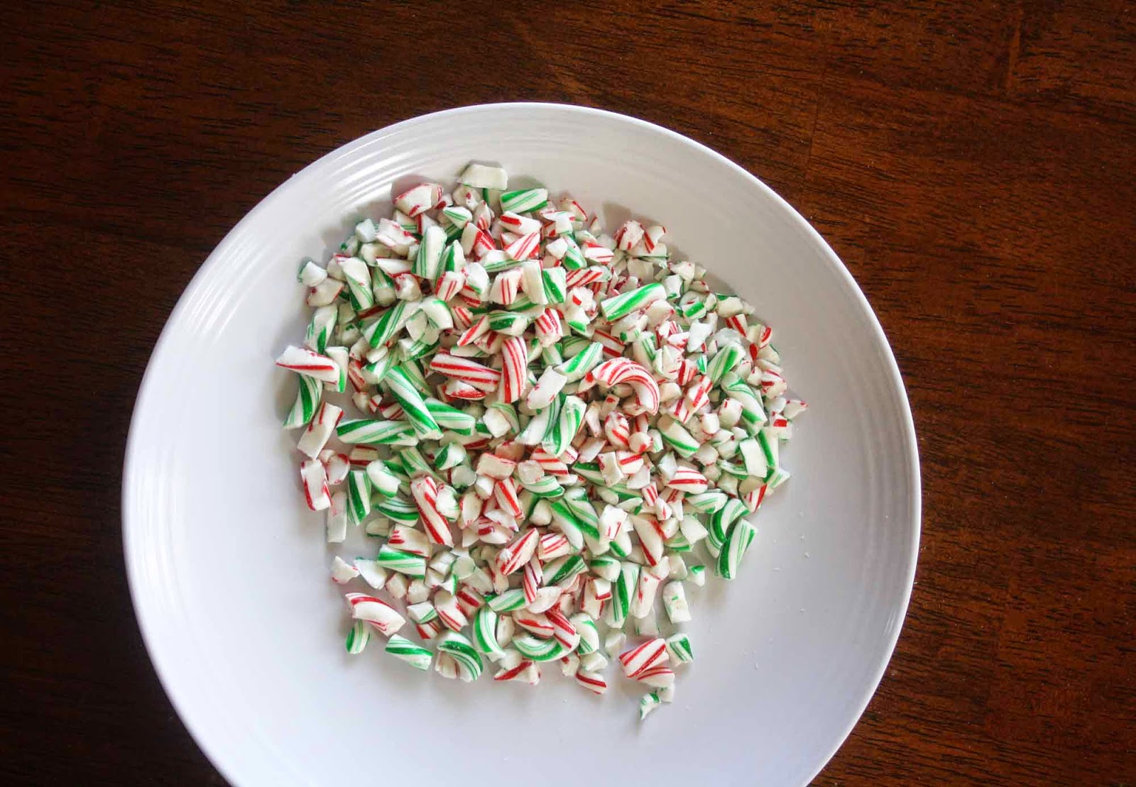 Homemade Peppermint (or regular Mint) Ice Cream | Summer Owens