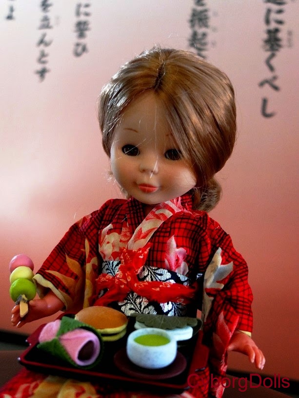 CyborgDolls: Around the world with Nancy: Tokyo