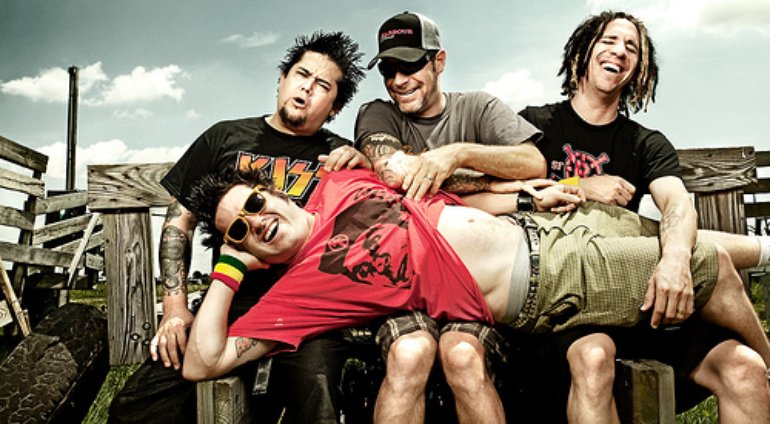 Melodic Punk Style : NOFX are recording new album.