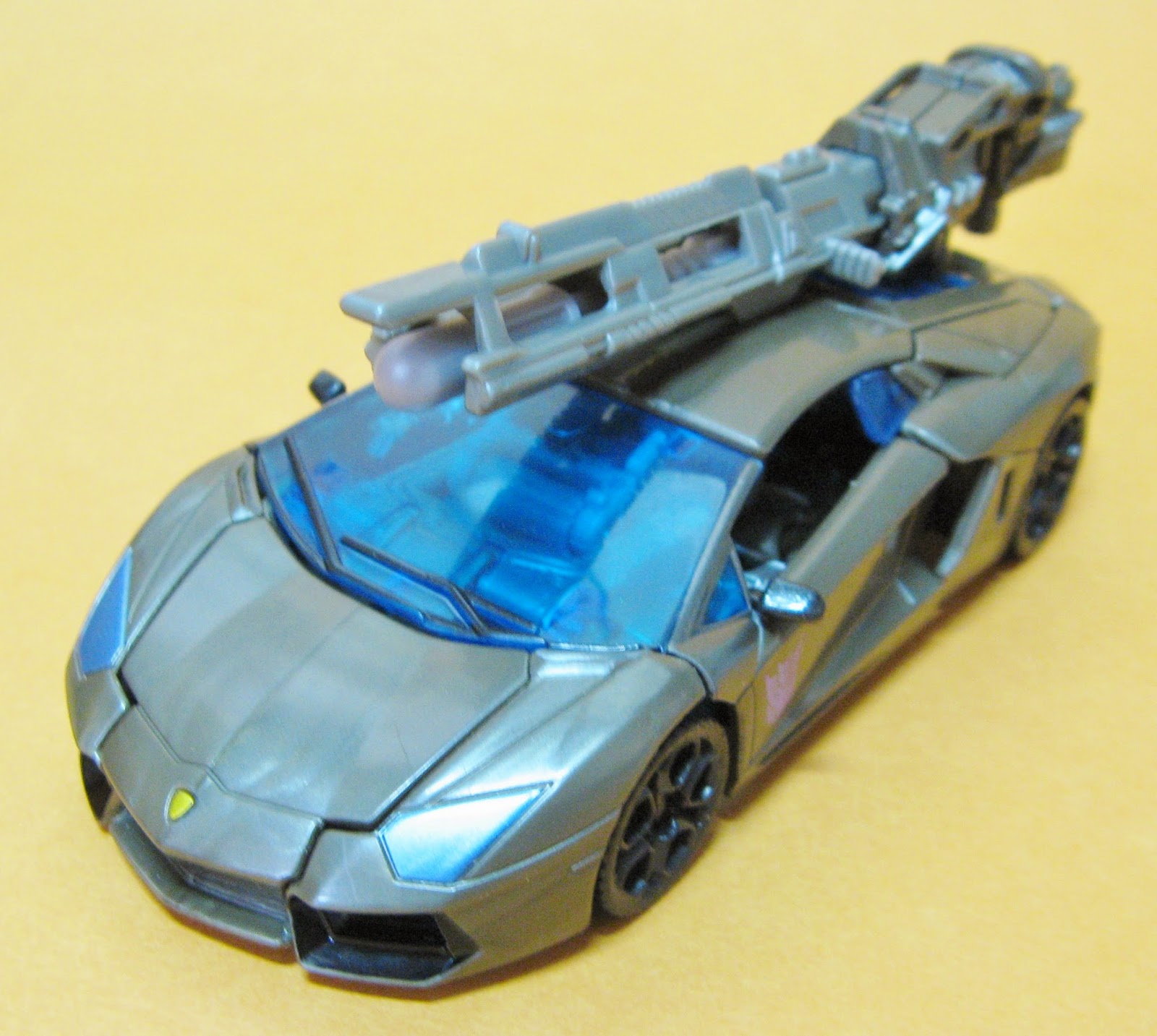 Transformers: Age of Extinction Deluxe Class LOCKDOWN變形金剛殲滅世紀豪華級封鎖