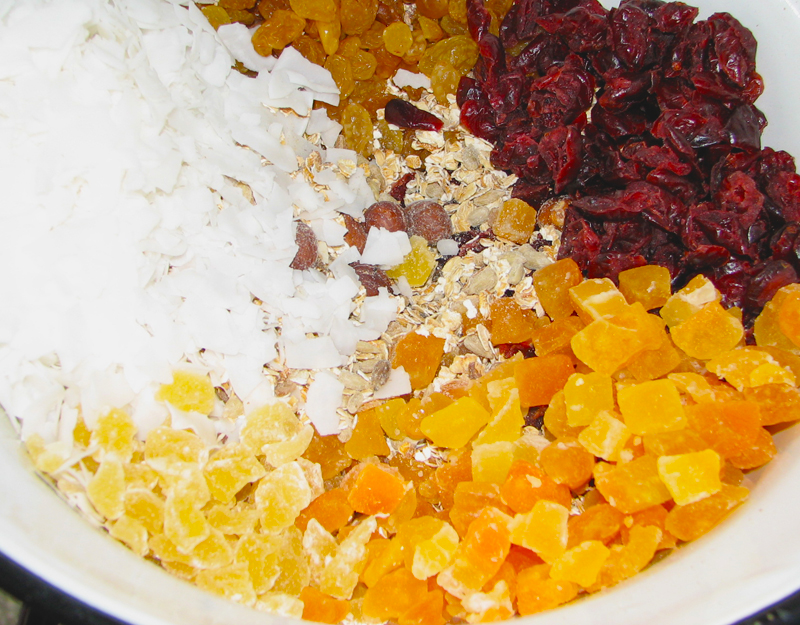 .: Batoane de cereale cu fructe confiate