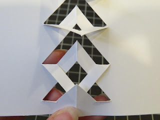 Tamara's Paper Trail: Braided Paper Tutorial