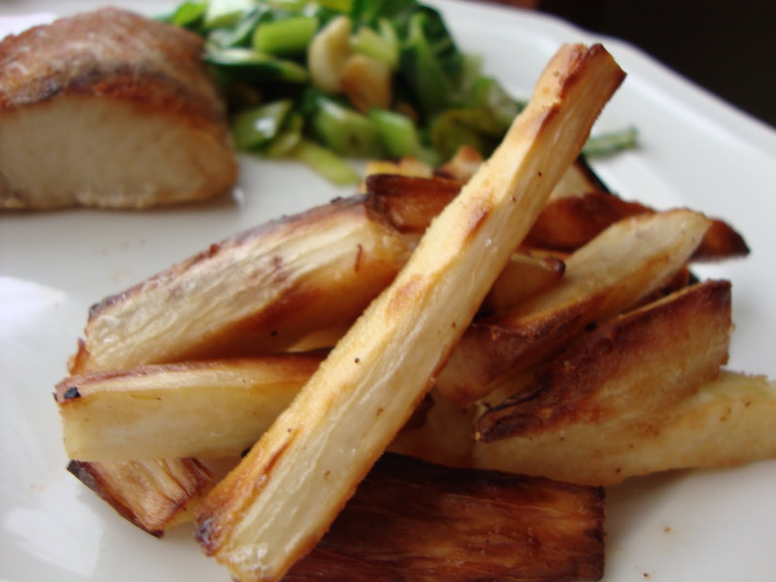 a poet's kitchen: Yucca Fries