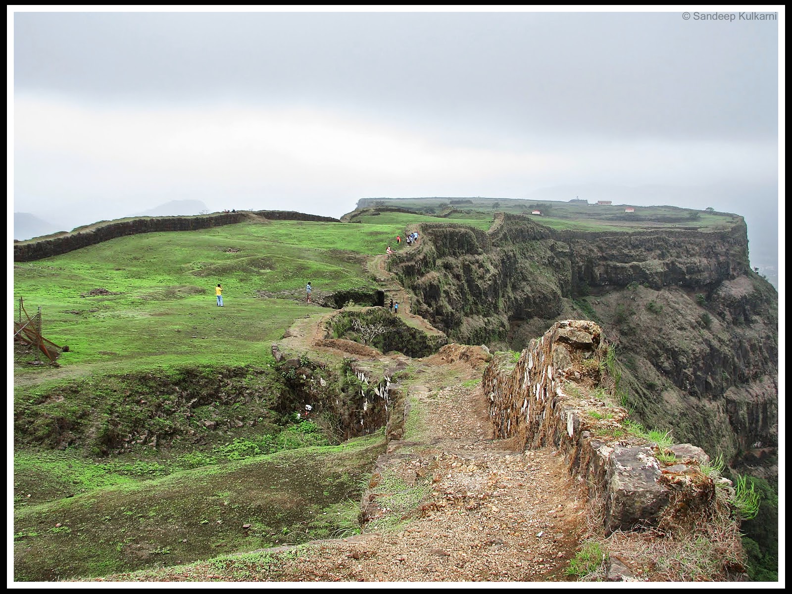 Travel blogs: Quick trek to Korigad Fort, Lonavala
