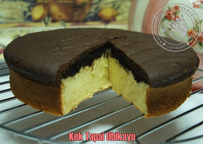 HomeKreation - Kitchen Corner: Fermented-Tapioca Cake (Kek Tapai Ubikayu)