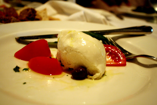 An Immovable Feast: Queen Italian Restaurant