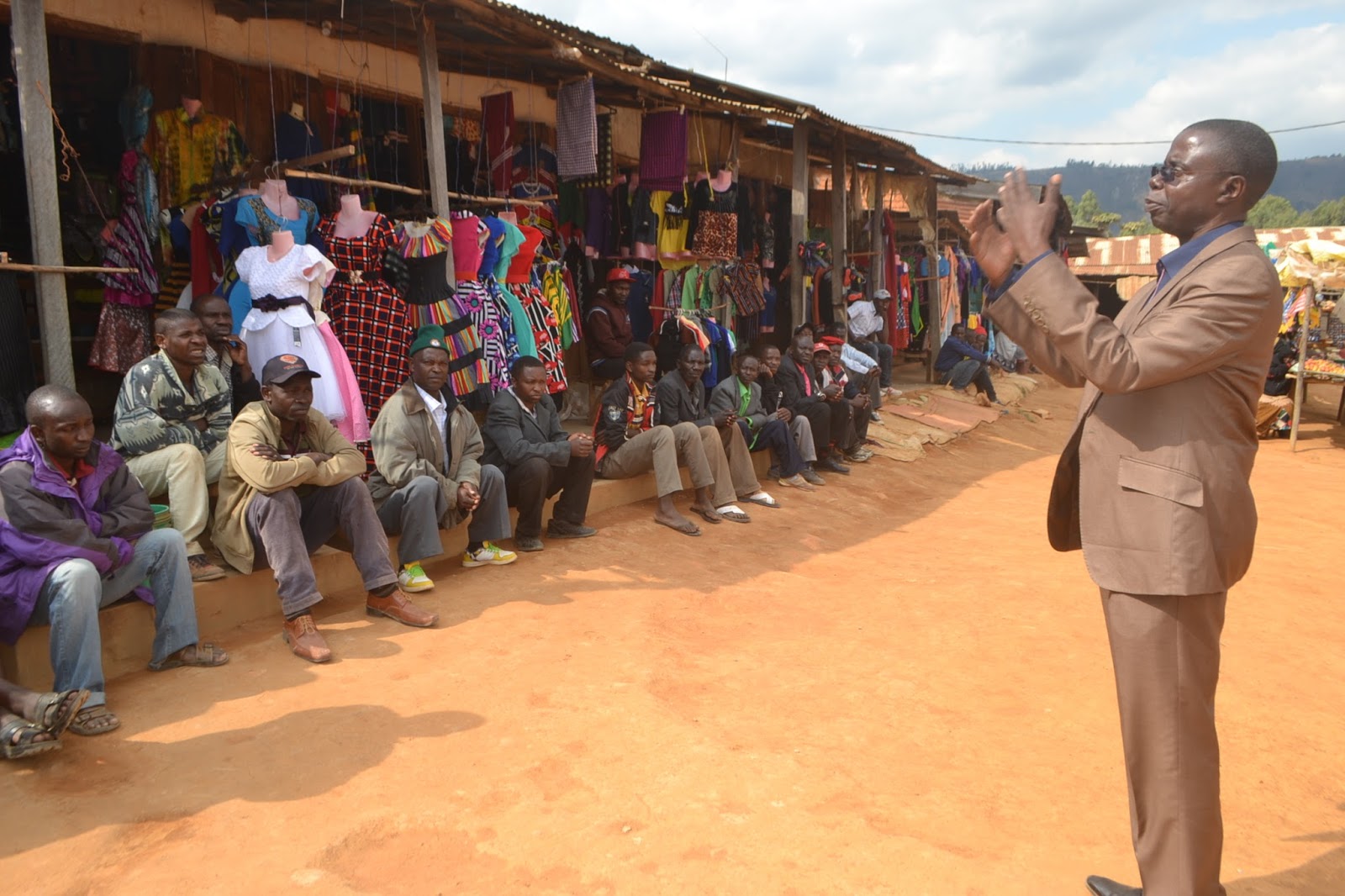 GWIJI LA MATUKIO RUVUMA: WANANCHI MBINGA WAFURAHIA UPIMAJI ARDHI