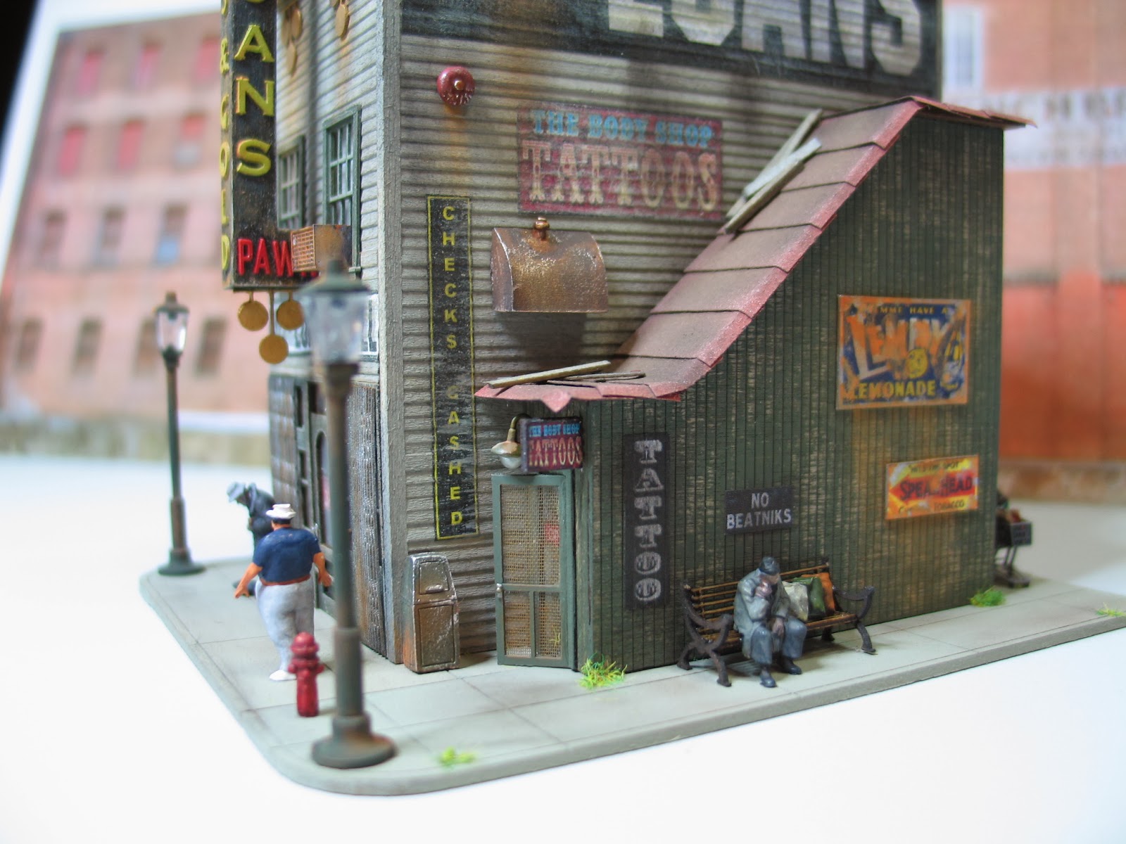APACHE MODELWORKS: Joe's Pawn Shop