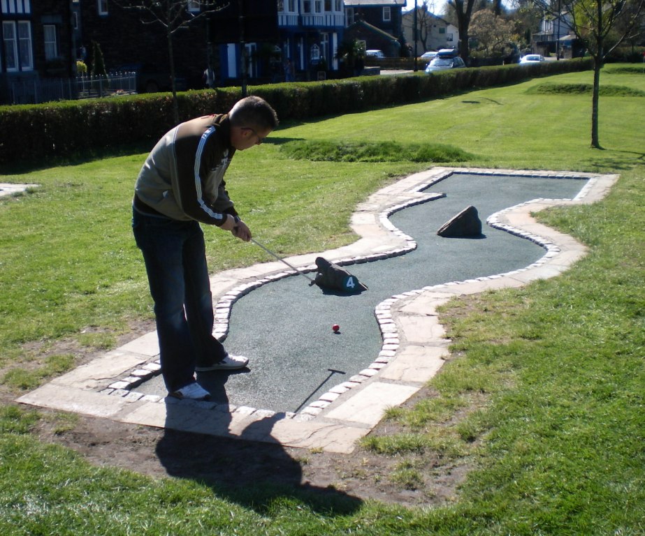 The Ham and Egger Files: Miniature Golf at White Platts Recreation ...