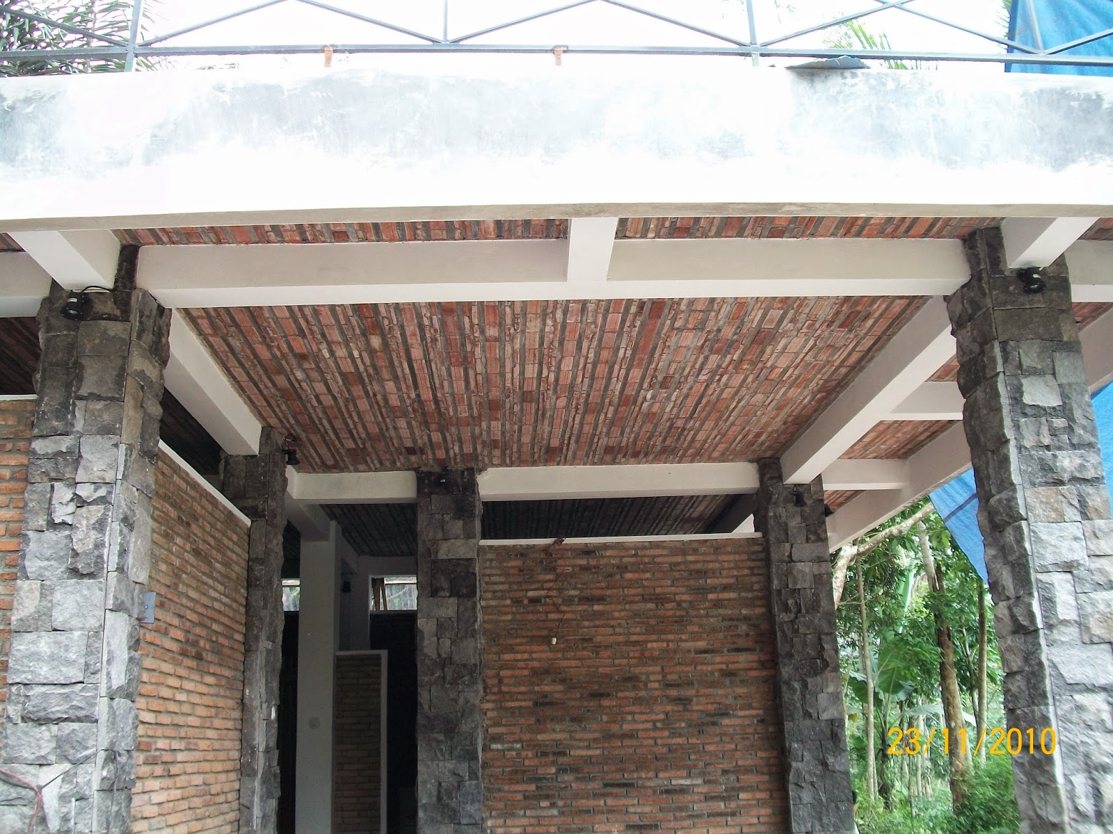 Dak Keraton (Keramik Komposit Beton): Dak Keraton (Keramik Komposit ...