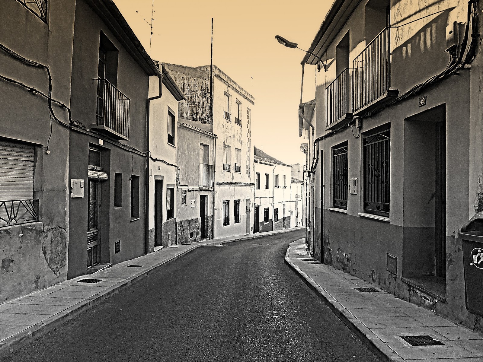 VILAPLANA SOUSA ONIL: Calle Valencia