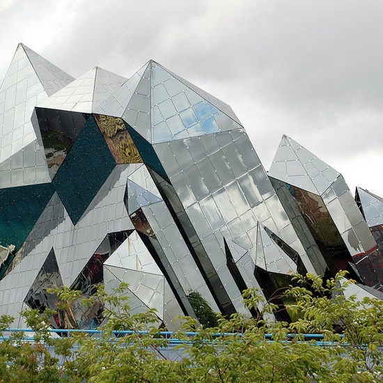 Ride that is Life!: World's Coolest Futuristic Buildings