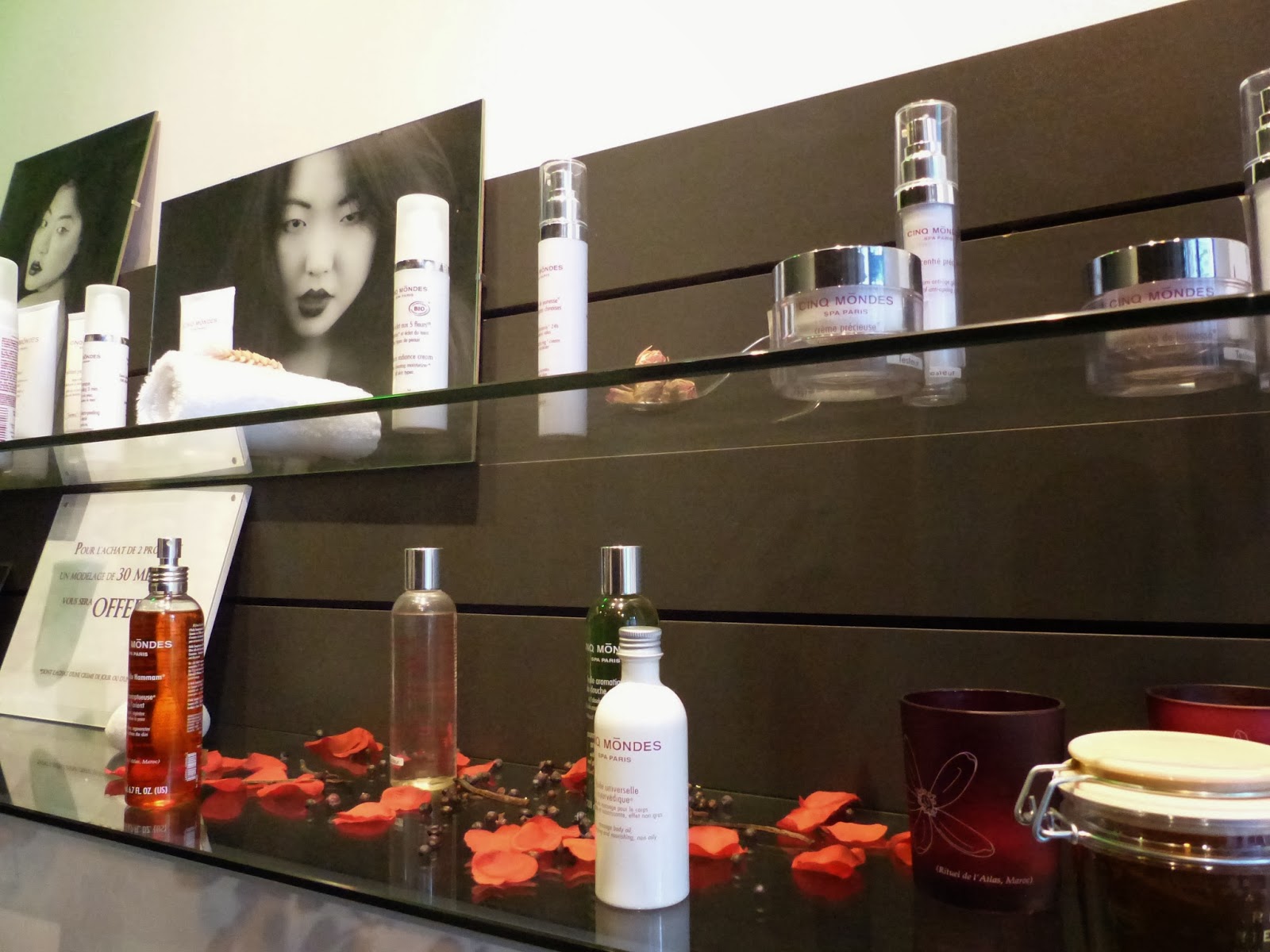 Dans le noir ? Un spa unique dans Paris - DAME SKARLETTE