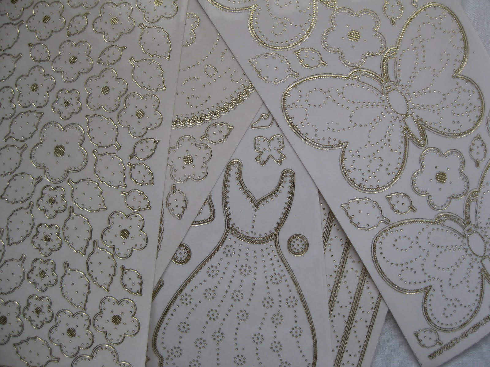 Needlecraft Corner: Stitching Cards