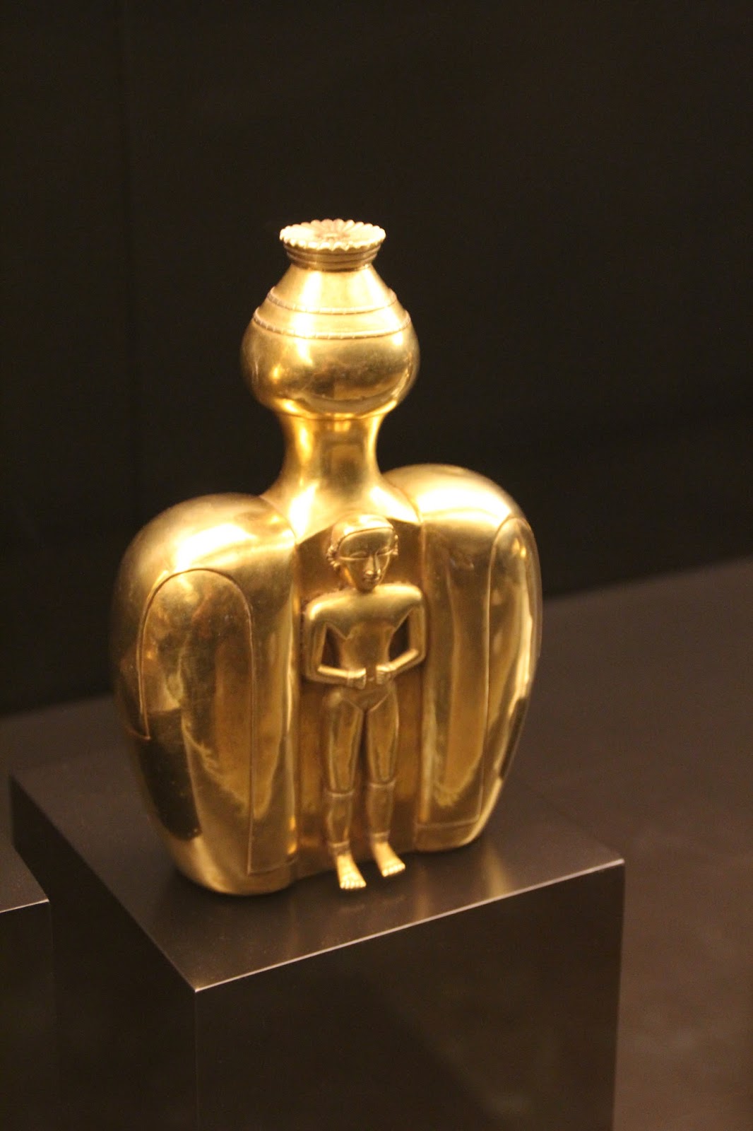 ANTROPOLOGÍA EN EL LABERINTO: Cultura Quimbaya