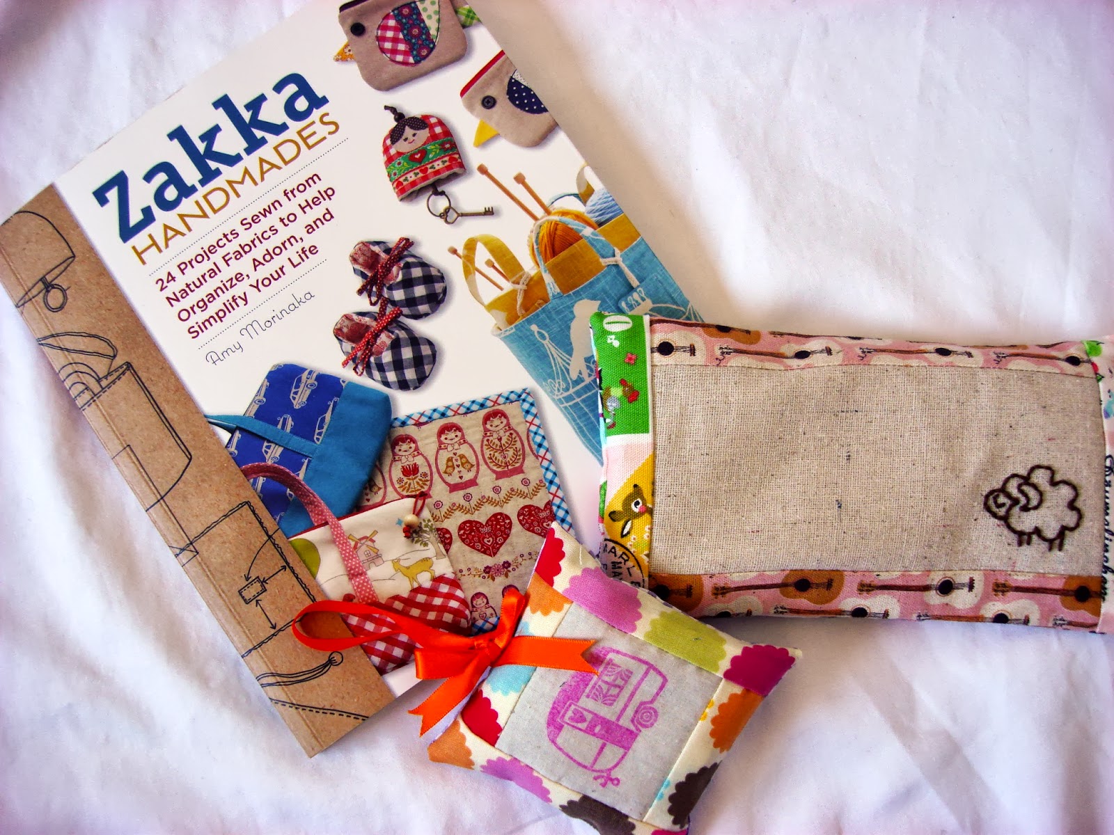 feeling stitchy: Zakka Handmades & a Giveaway