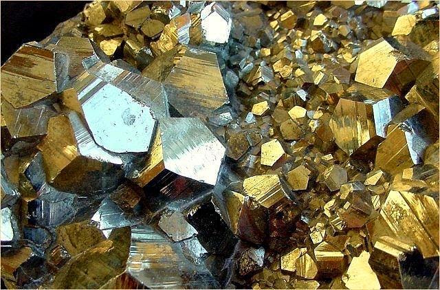 L'angolo della Geologia: Pirite