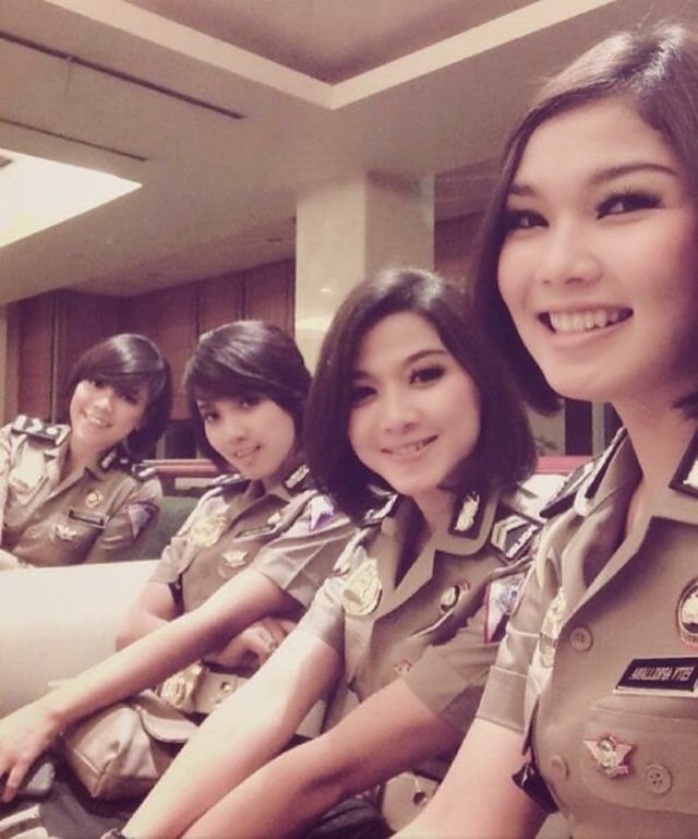 Foto Foto Polwan Tercantik Di Indonesia