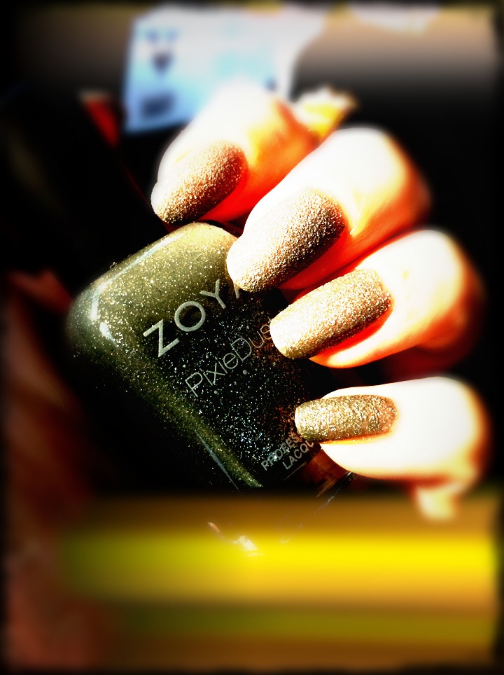 AUDREY : Günün Ojesi Zoya Pixie Dust London..