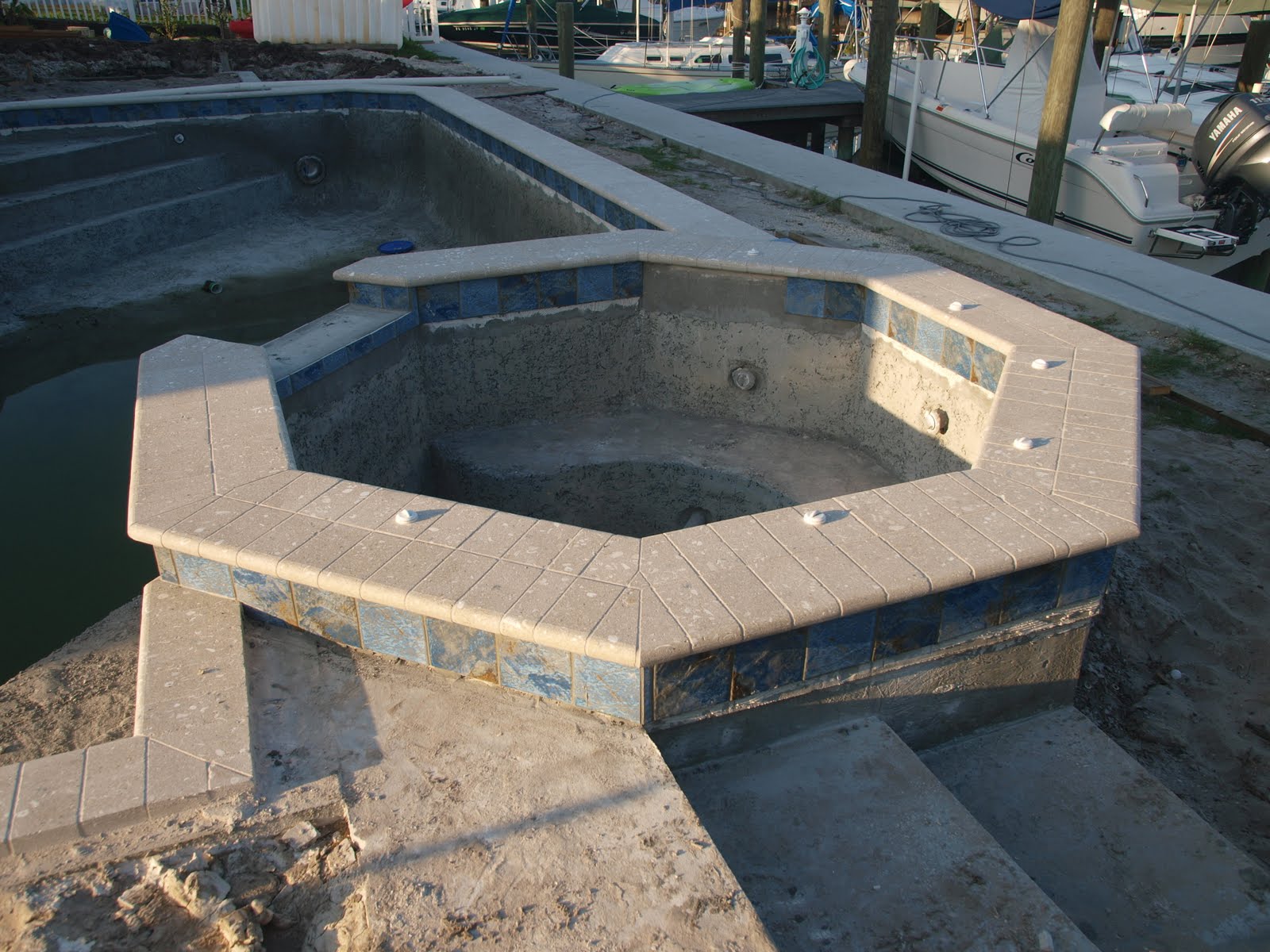 The New Blue Pool: Concrete! (and completed spa coping)