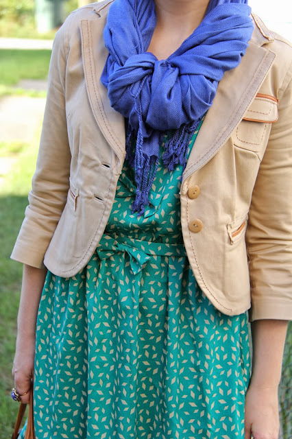 Thrift and Shout: Cute Outfit of the Day: Complimentary Color Continuity