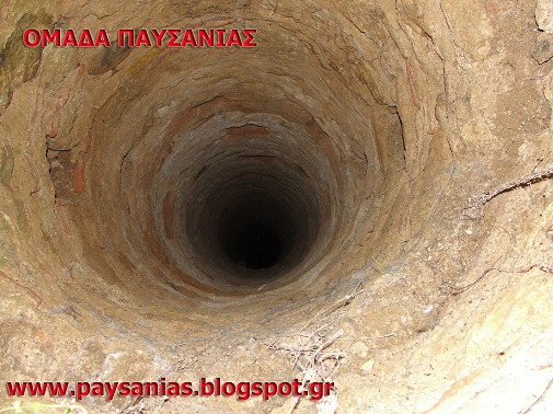ΑΔΡΙΑΝΕΙΟΣ ΔΕΞΑΜΕΝΗ ΚΟΛΩΝΑΚΙΟΥ...ΜΟΝΑΔΙΚΕΣ ΦΩΤΟΓΡΑΦΙΕΣ - Triklopodia
