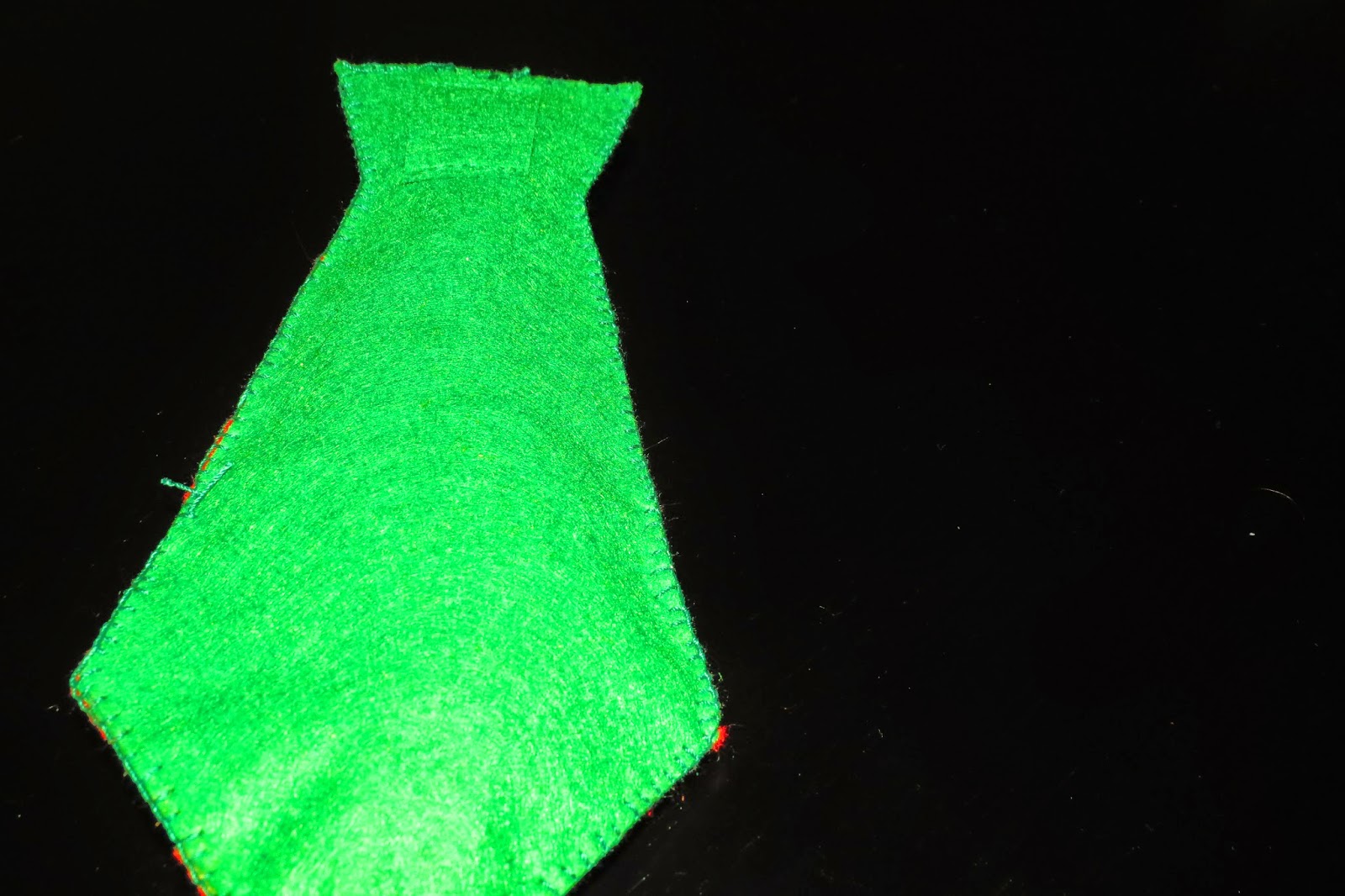 El taller de Flory Pondy: como hacer corbata para disfraz