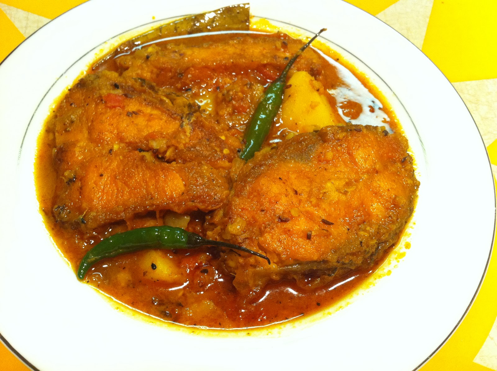 Subhra's Kitchen: Fish Curry