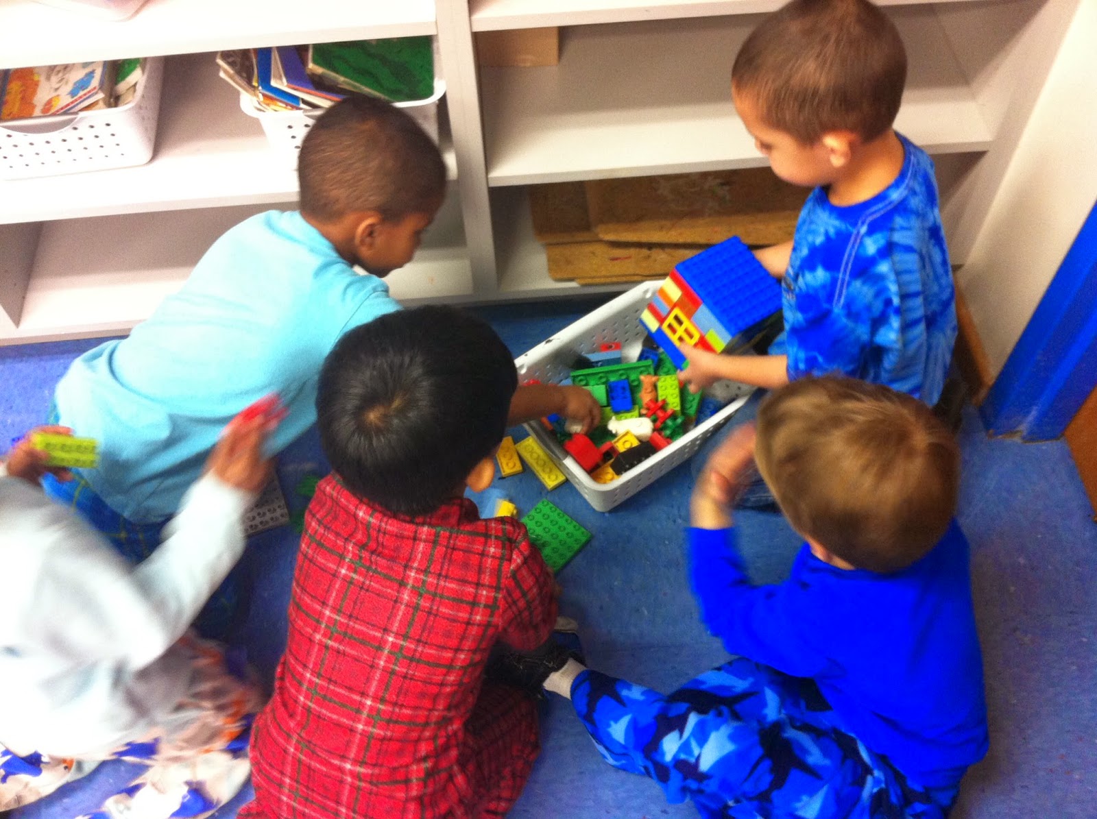 (the way cool) Donald Art Room: How to do: Free Choice Centers