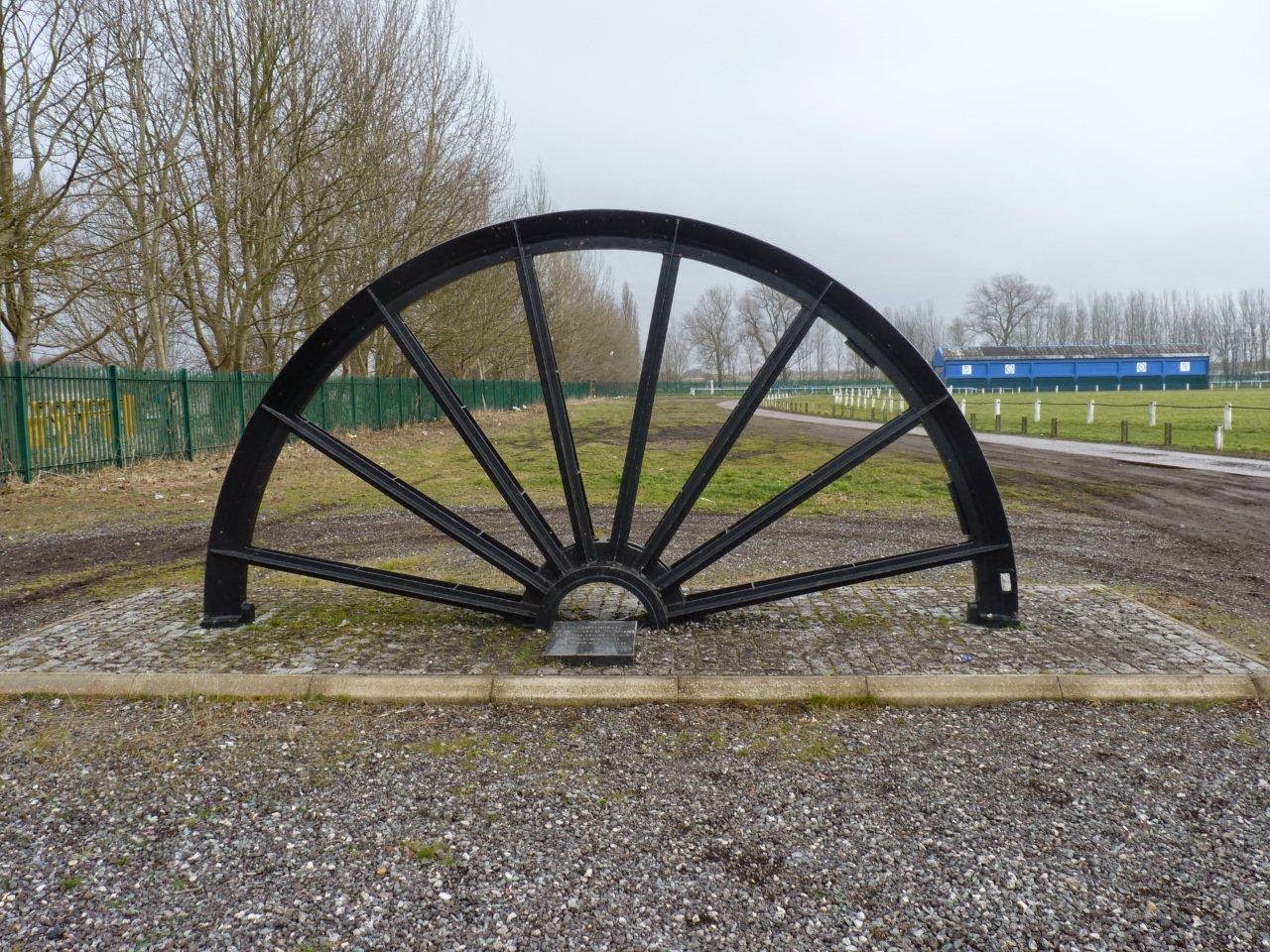 The Groundhopper: Thorne Colliery 2-3 Brodsworth Welfare AFC