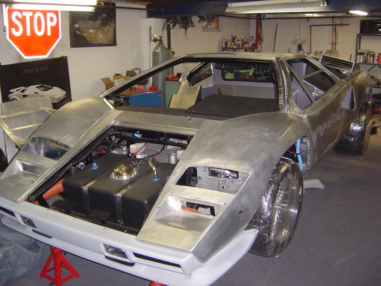 Man builds a Lamborghini Countach S in his basement | Toyota Nation Forum