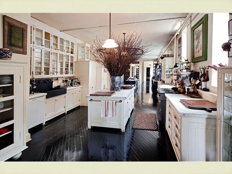 EV Grieve: Now you can live in the home of Robin Standefer and Stephen ...