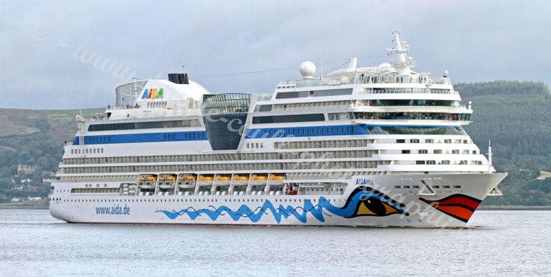 Dougie Coull Photography: AIDAblu - Cruise Ship - Greenock