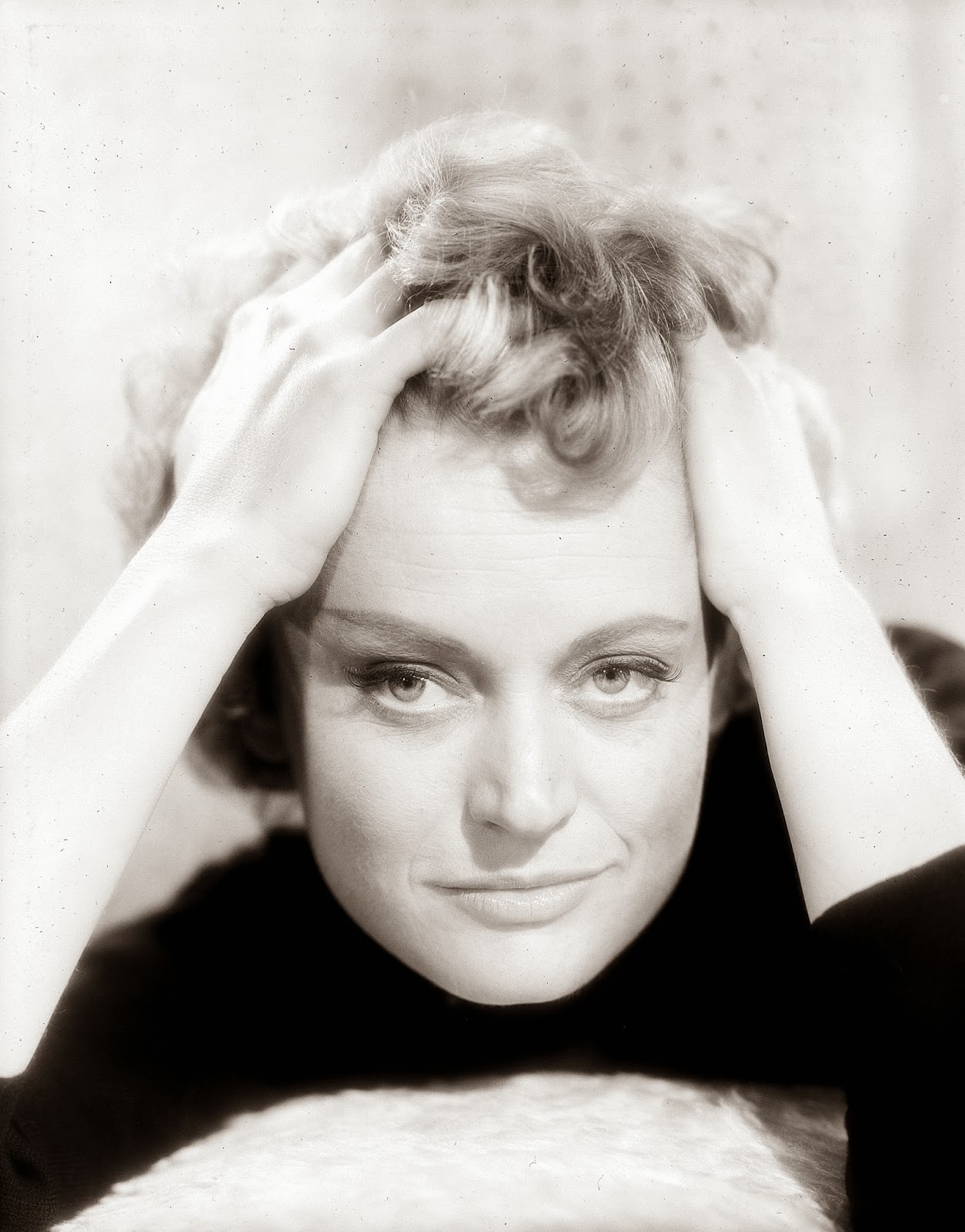 It's The Pictures That Got Small ...: THE MONDAY GLAMOUR 15!