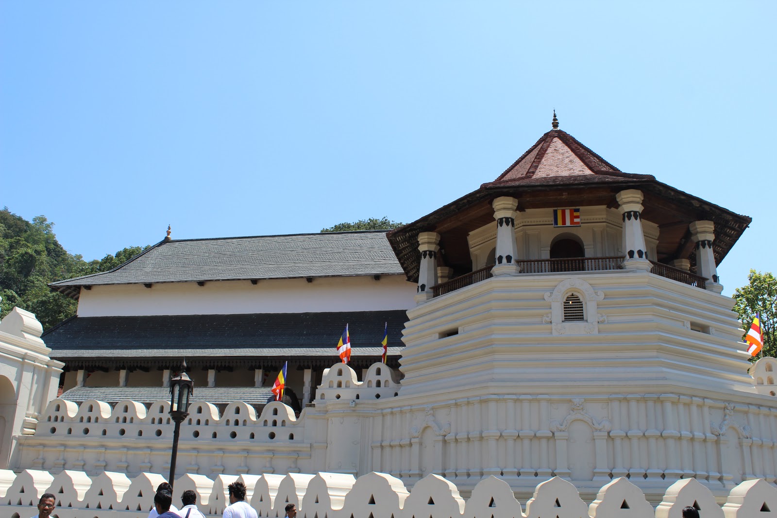 Sri Dalada Maligawa - The Temple of the Tooth | CJE Photography