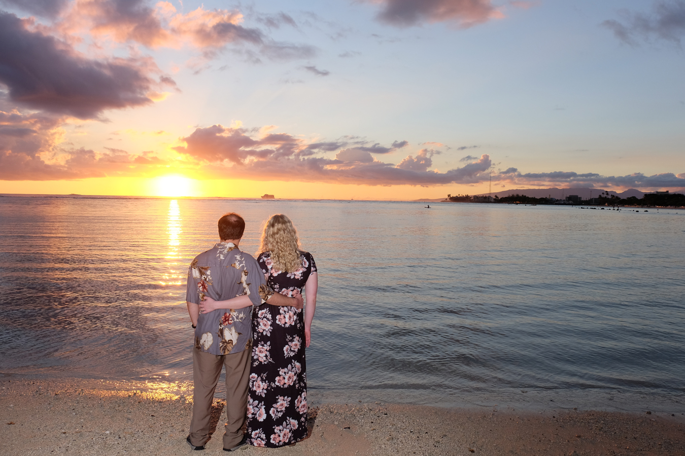 Hawaii Sunset Weddings: Sunset Proposal at Magic Island