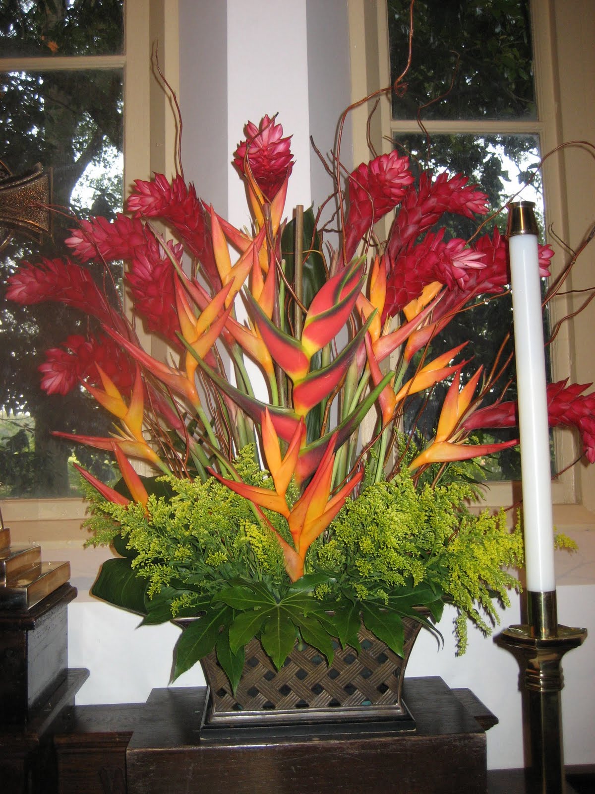 The Chapel of the Cross Flower Guild: Pentecost - June 12, 2011