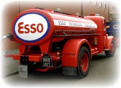 lorenzobusato: Origem da marca ESSO