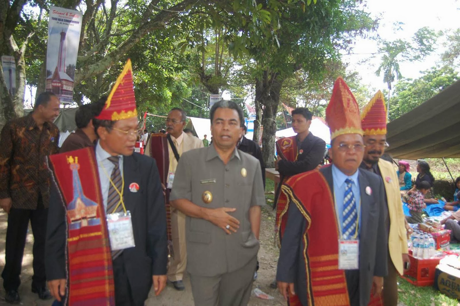 Tugu Manihuruk Bangkitkan Wisata Samosir | WARNA