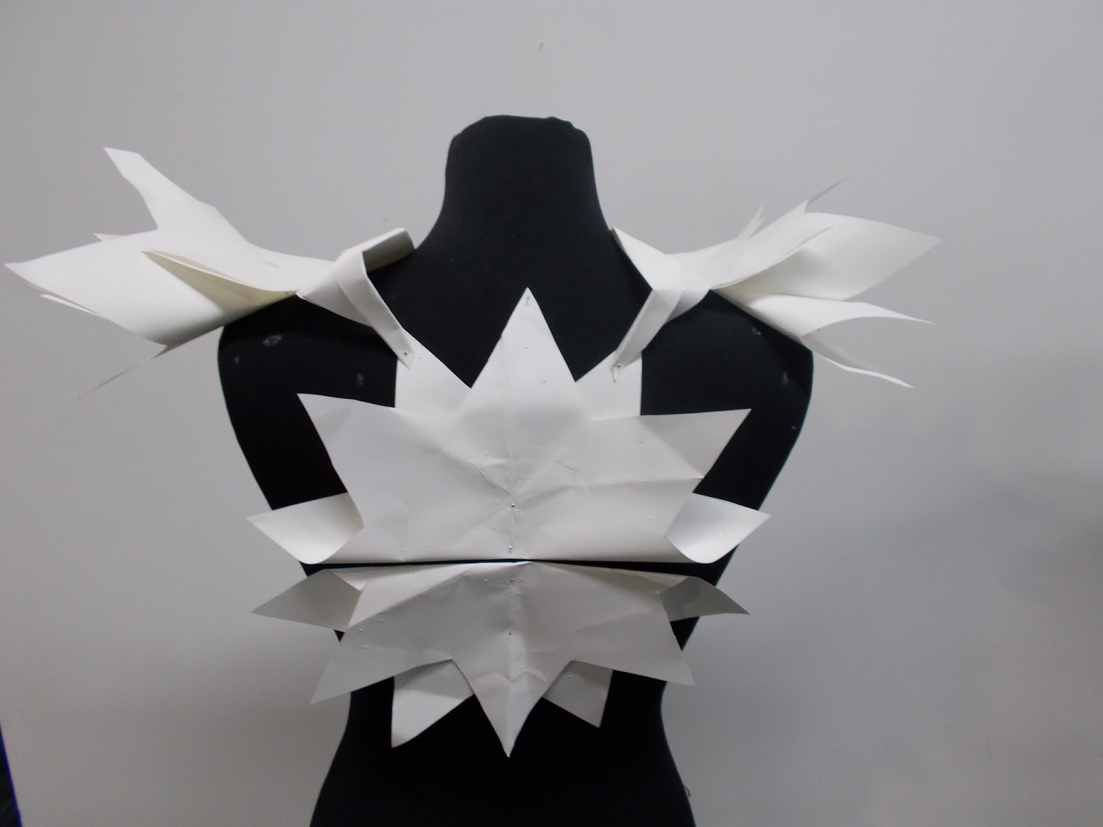 Leah RJ Forde: PAPER MANIPULATION DESIGN