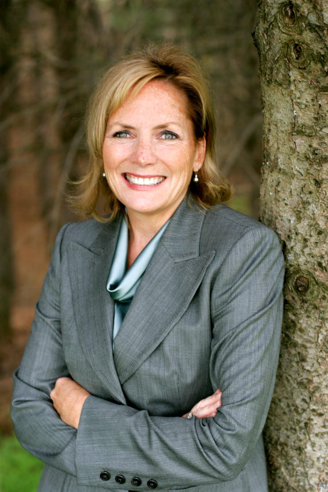 Q&A with Dr. Meg Meeker, author of The 10 Habits of Happy Moms ...