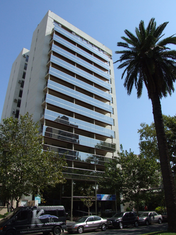 Constructores y Arquitectos: EDIFICIOS