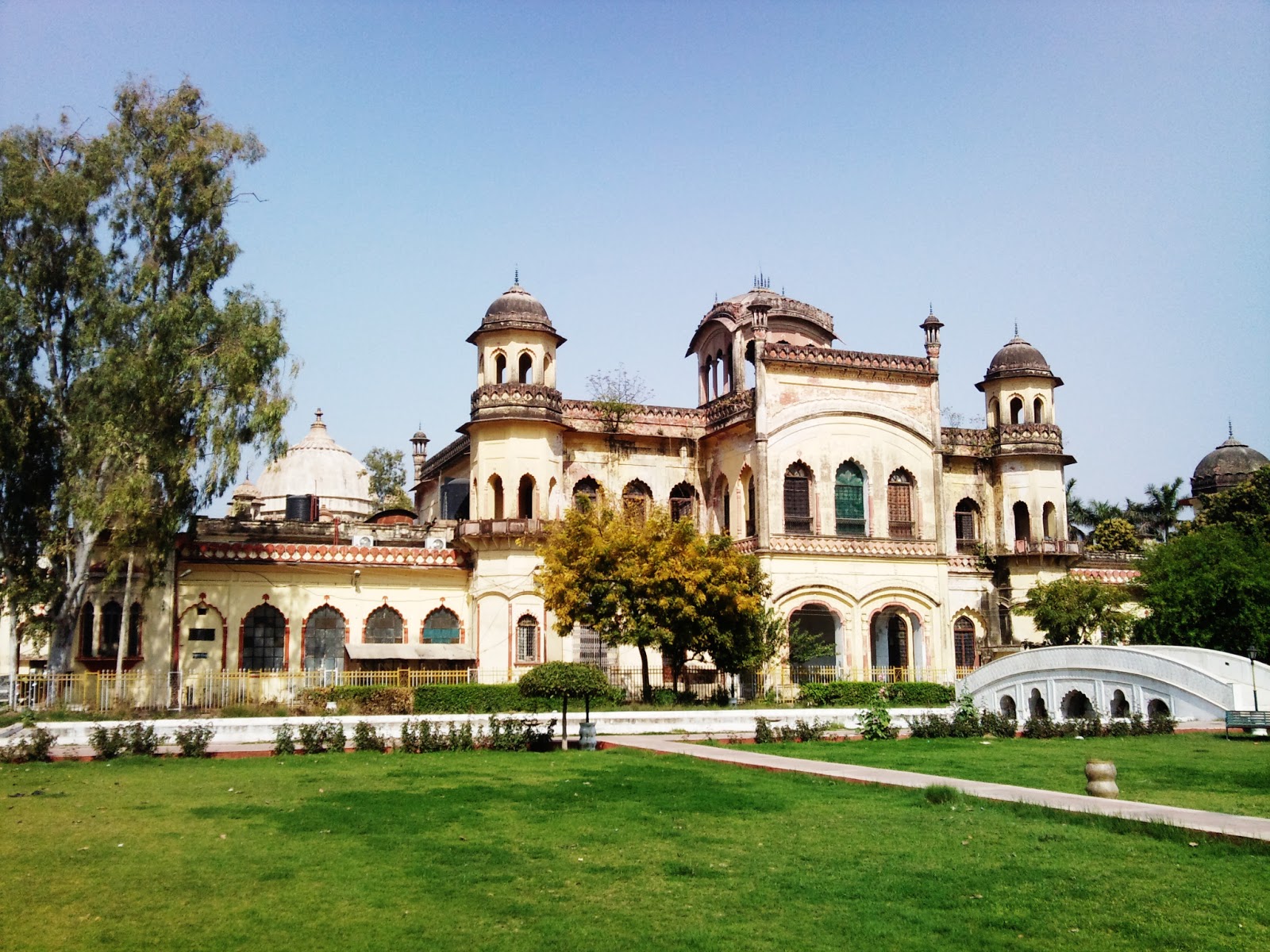 Life,films and nostalgia: Butler Park - Kaiserbagh Heritage Zone - Lucknow