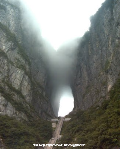 Unik ! Pintu Gerbang Menuju Ke Syurga Berada di China ~ zamrispoon