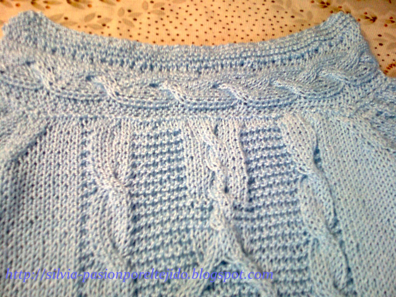 Sweater con trenza en el canesú