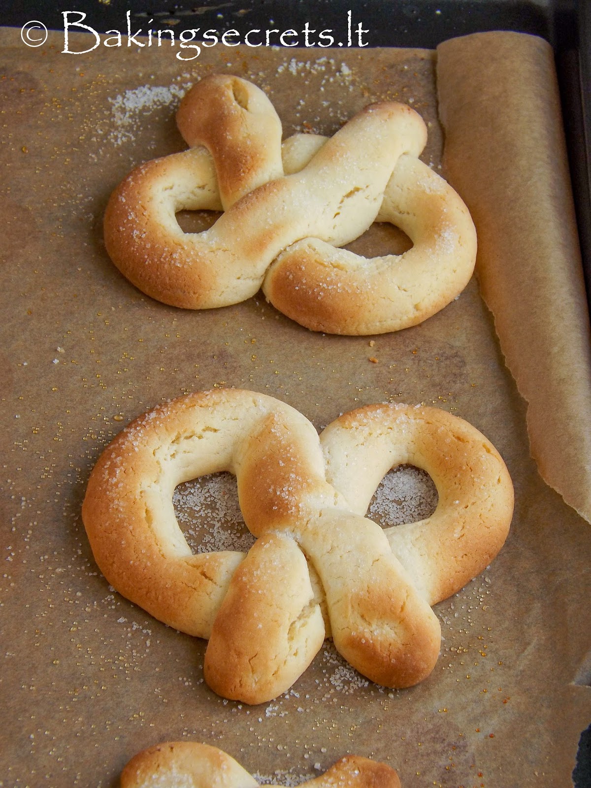 Baking Secrets: Trapus lietuviškas riestainis / Crumbly Lithuanian Pretzel
