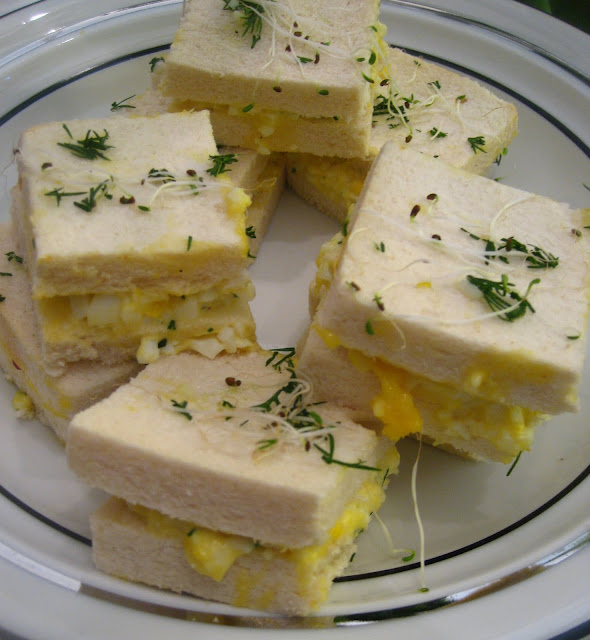 LOLA LOBATO: Summer tea time mini sandwiches